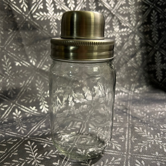 Source Unknown | Dining | Cocktail Shaker Bottle Lid Screw On Silver ...